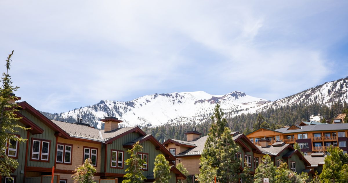Your Guide to Booking Mammoth Lakes Lodging for your Spartan Stay ...