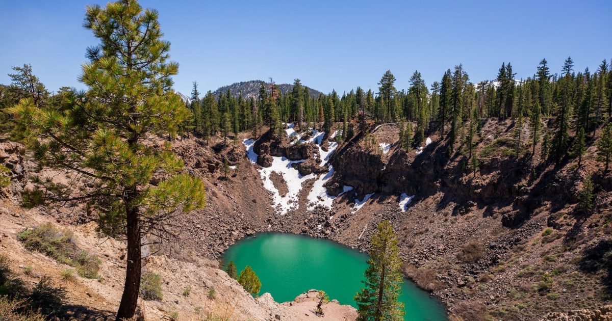 Sightseeing at the Inyo Craters | Visit Mammoth