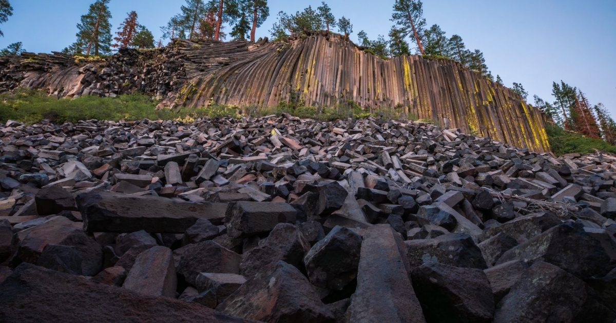 Sightseeing at Devils Postpile National Monument | Visit Mammoth