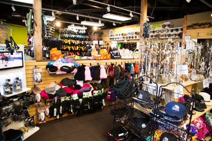 How to Pack For a Winter Trip to Mammoth Lakes | Visit Mammoth