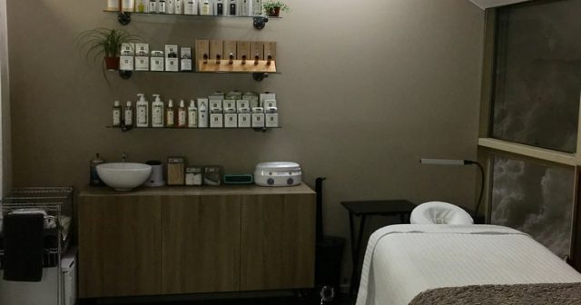 The Powder Room | Visit Mammoth